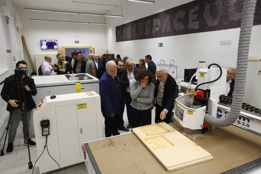 Fotos: La rectora inaugura el laboratorio Maker Space de la UGR | Ideal